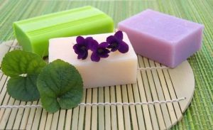 5 Effective Ways to Get Shiny Bald Head Naturally – CoolMensHair